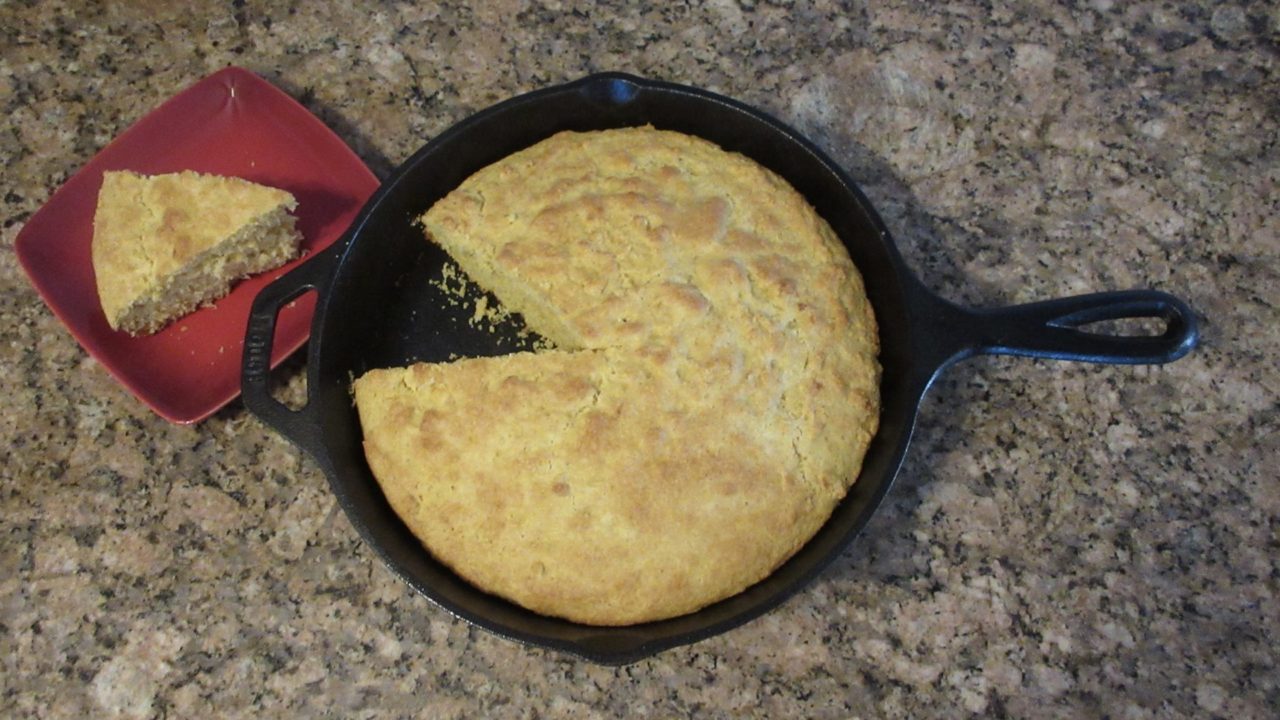 Great-Grandma's Tender and Moist Cornbread - Jacksons Job