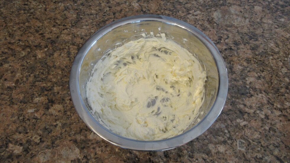 No-Bake Cheesecake: Whipping Cream vs. Whipped Topping - Jacksons Job